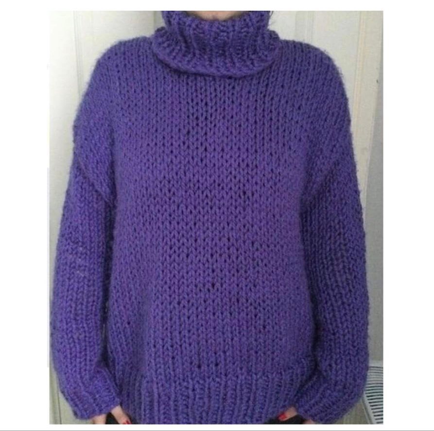 Free Knitting Pattern | "Snug Depiction" Oversized Winter Jumper